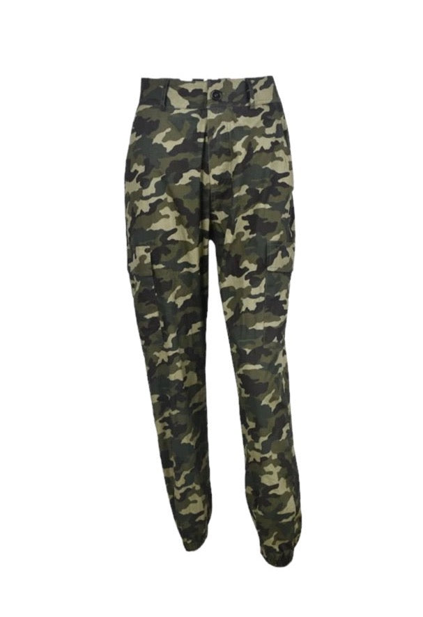 Cuffed Camo Cargo Pants – Outfit Made